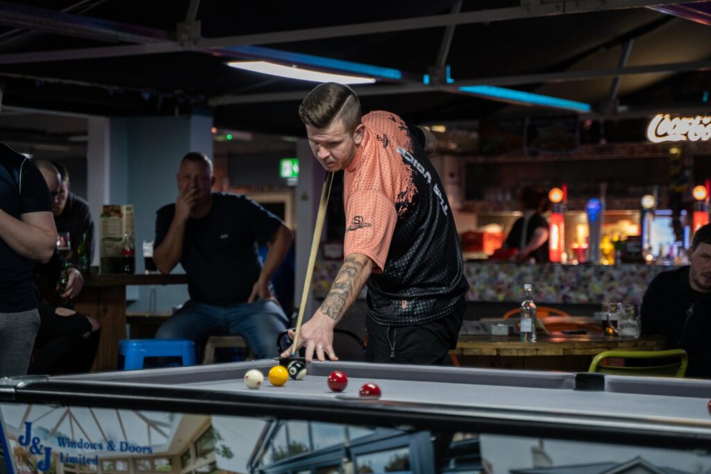 Pool Tables Braintree | English & American | Legends Bar