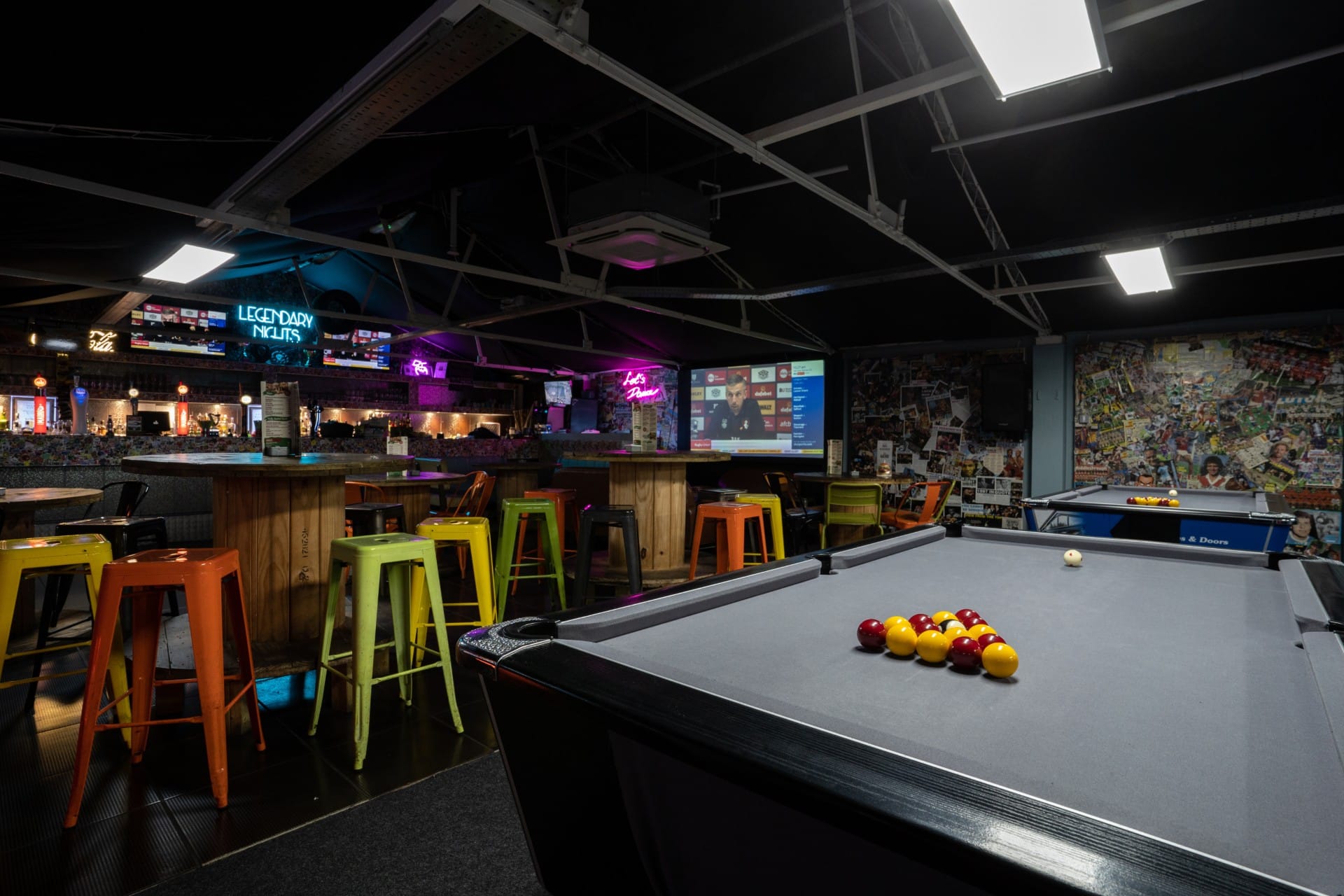 Contact Legends Pool Bar | Braintree